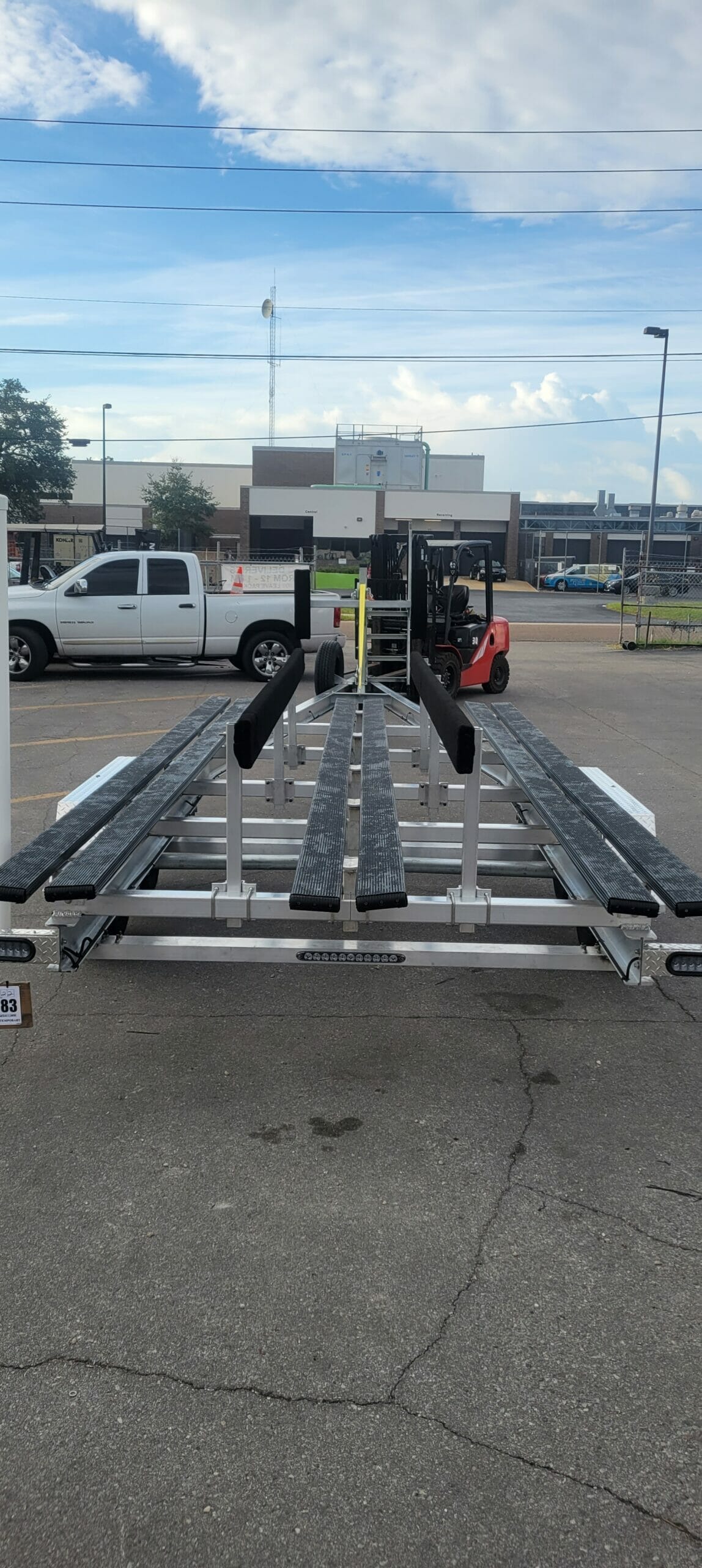 25 Barletta Tritoon Boat Trailer - Owens & Sons